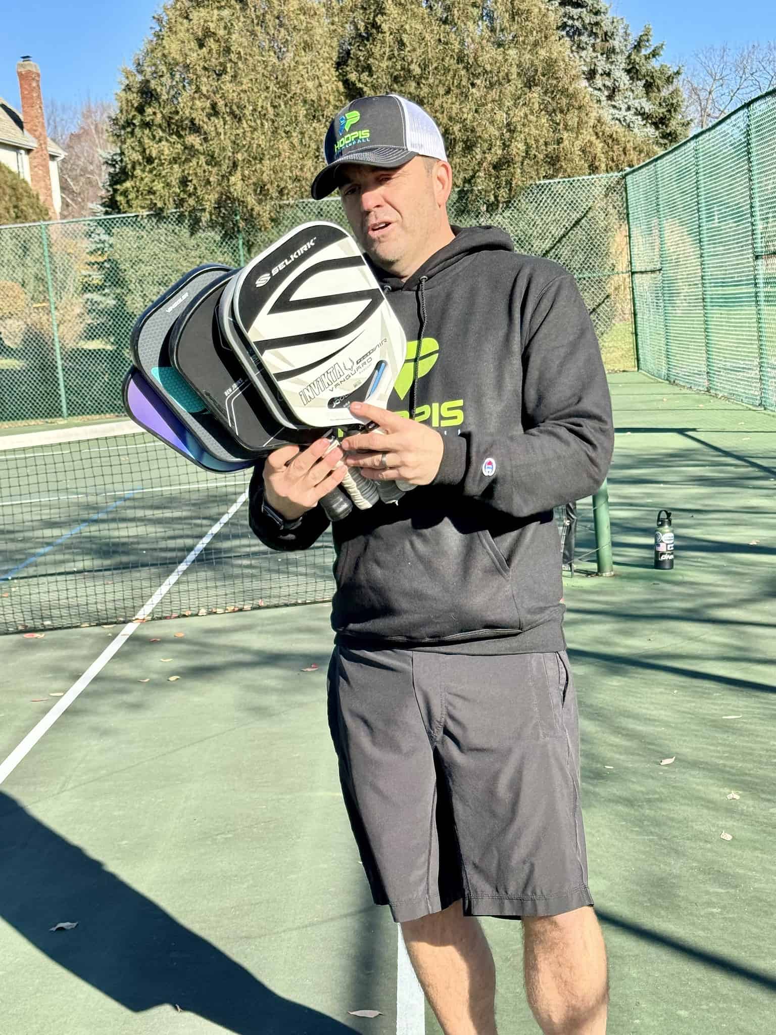 How To Choose A Pickleball Paddle: Your Complete Guide (2023)